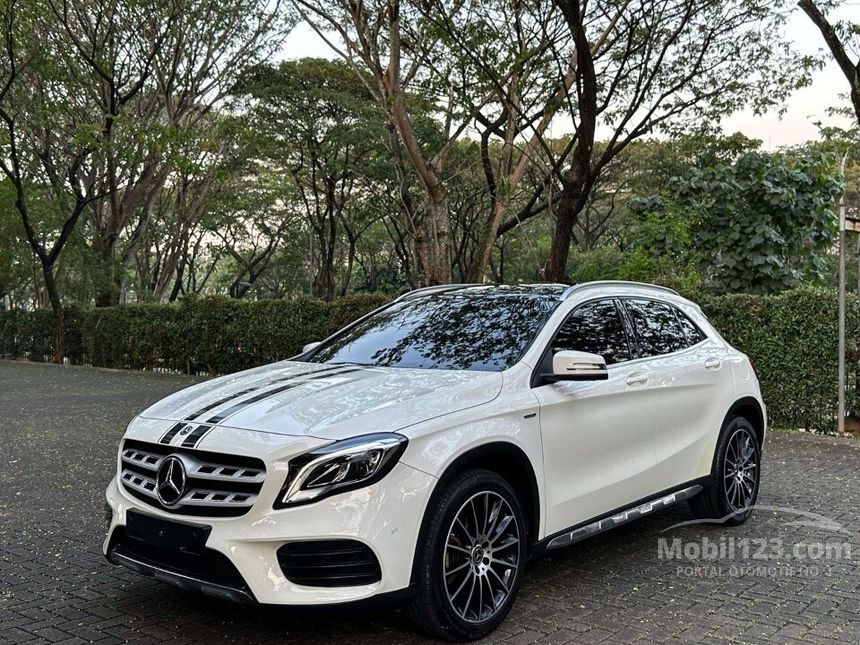 Jual Mobil Mercedes-Benz GLA200 2017 AMG Edition 50 1.6 di DKI Jakarta ...