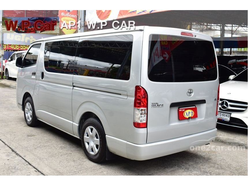 Toyota Hiace 2015 D4D 3.0 in กรุงเทพและปริมณฑล Manual Van สีเงิน for ...