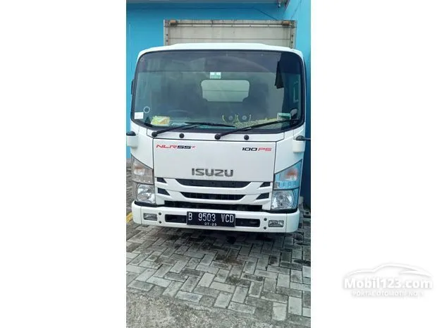 Jual Mobil Bekas Elf di Indonesia Harga Kredit Murah | Mobil123