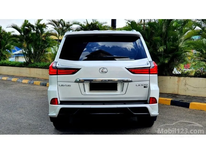 Jual Mobil Lexus LX570 2021 5.7 di DKI Jakarta Automatic SUV Putih Rp 3 ...