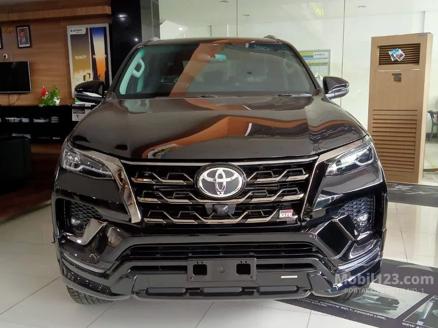 Jual Mobil Toyota Fortuner 2023 GR Sport Two-Tone 2.8 di DKI Jakarta ...