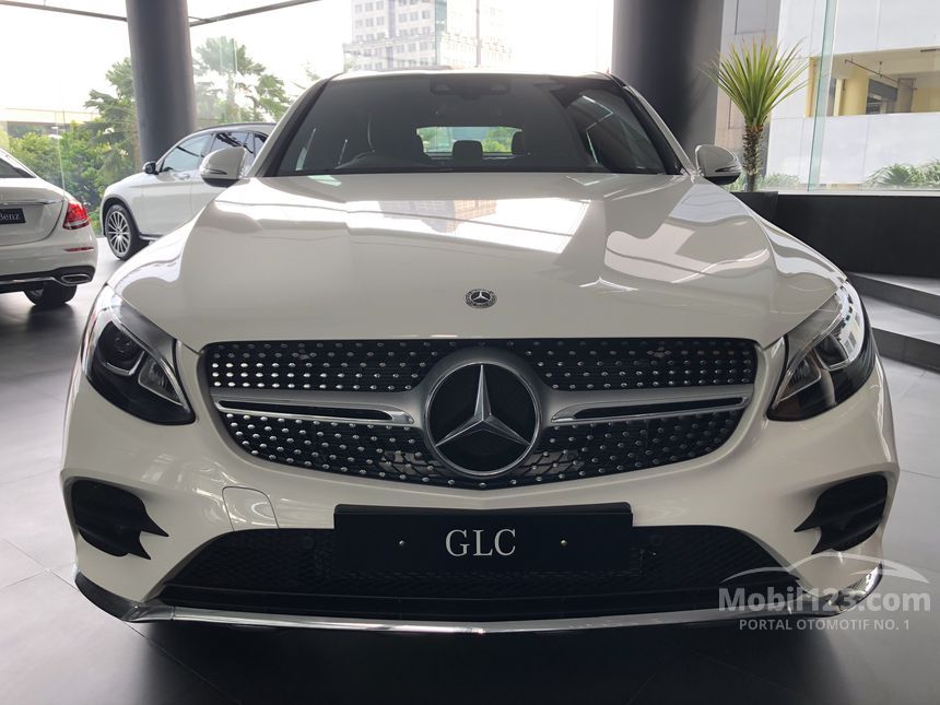 Jual Mobil Mercedes-Benz GLC300 2019 AMG 4MATIC 2.0 di DKI Jakarta ...