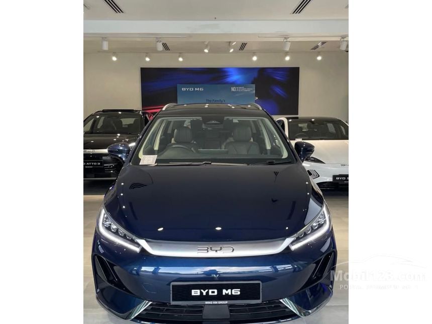 Jual Mobil BYD M6 2025 Superior 7-seaters di Banten Automatic MPV Hitam ...