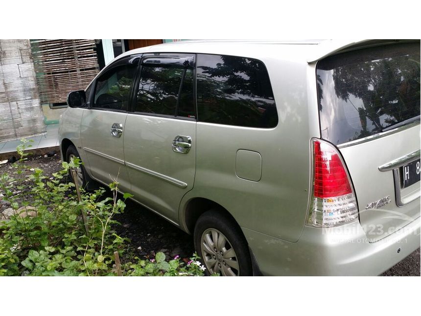 Jual Mobil Toyota Kijang Innova 2011 V 2.0 di Jawa Tengah Automatic MPV ...