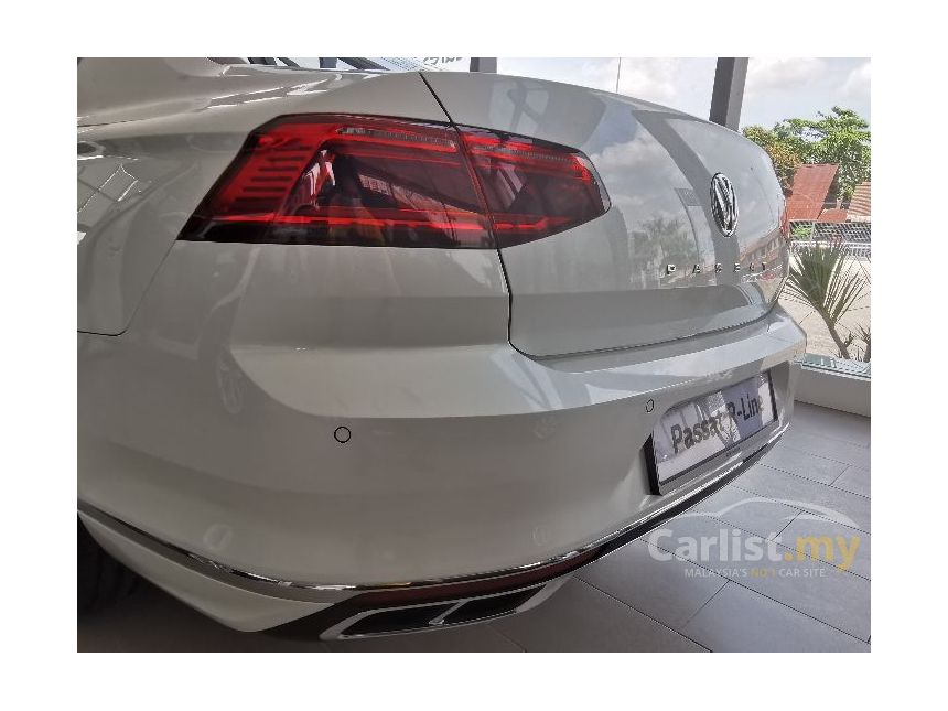 Volkswagen Passat 2020 R-line 2.0 in Melaka Automatic Sedan White for ...