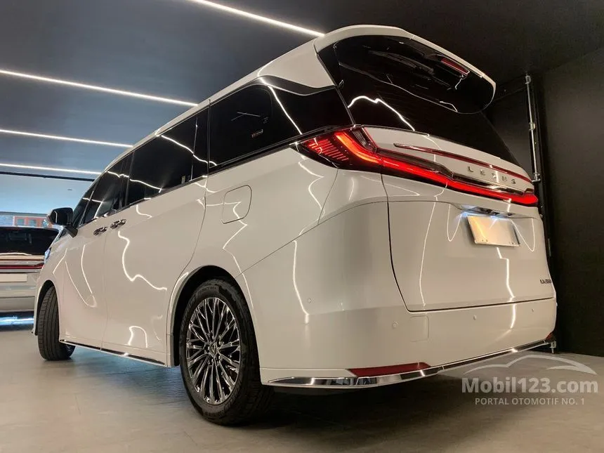 Jual Mobil Lexus LM350h 2023 2.5 di DKI Jakarta Automatic Van Wagon Putih Rp 2.475.000.000 ...