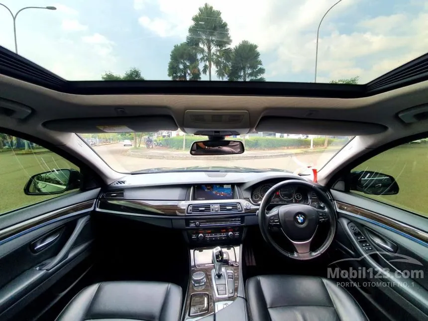 Jual Mobil BMW 520i 2015 Luxury 2.0 di DKI Jakarta Automatic Sedan ...