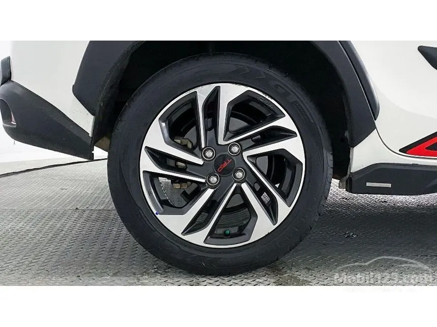 Jual Mobil Toyota Yaris 2017 TRD Sportivo 1.5 di Jawa Barat Automatic ...