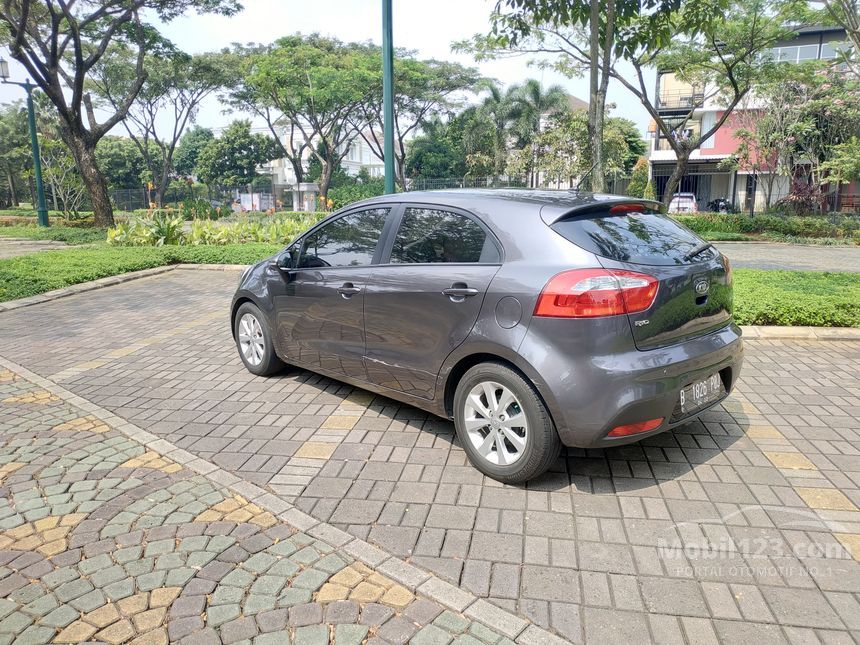 Jual Mobil KIA Rio 2012 UB 1.4 di DKI Jakarta Automatic Hatchback Abu ...