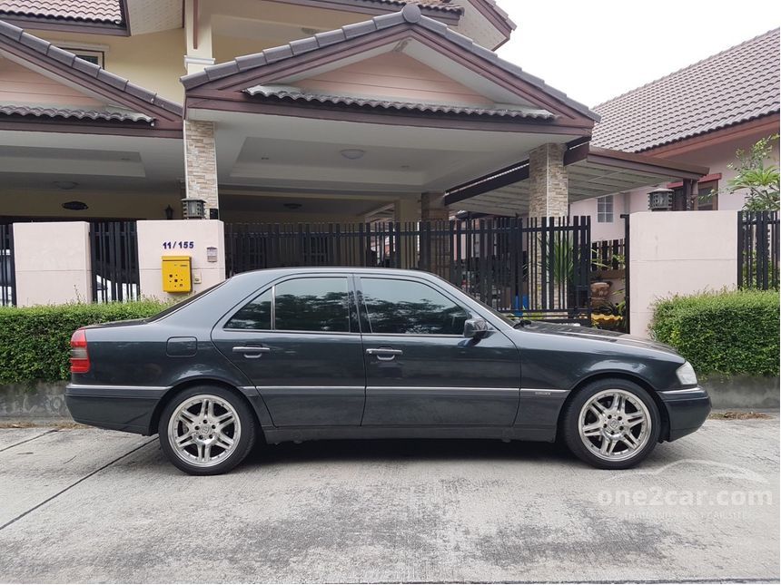 Mercedes-Benz C220 1995 Elegance 2.2 in ภาคตะวันออก Automatic Sedan สี ...
