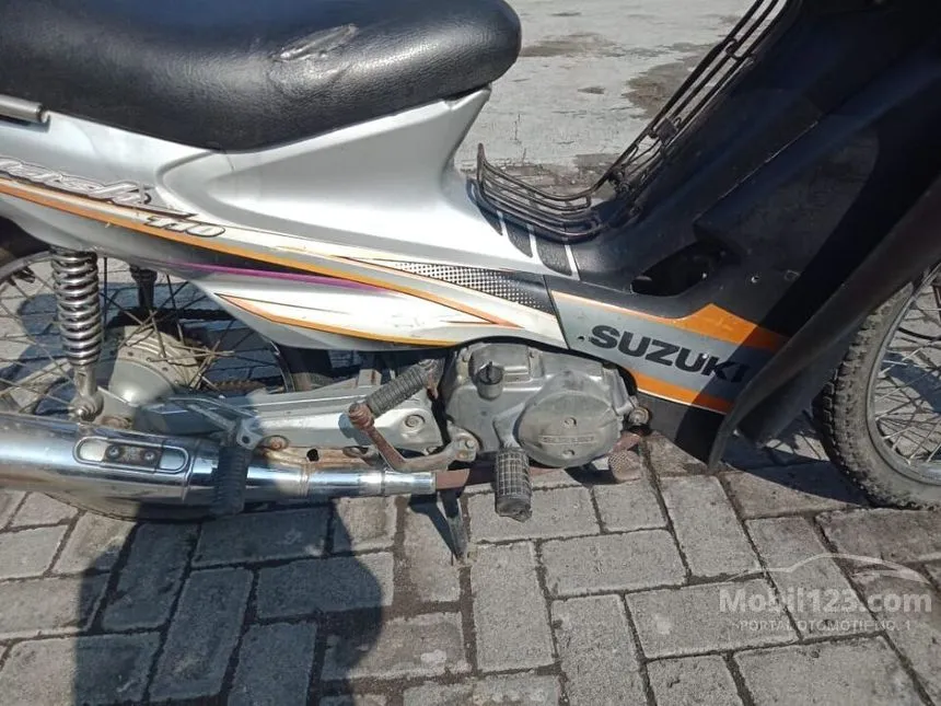 Jual Motor Suzuki Smash 2005 0.1 di Jawa Timur Manual Others Putih Rp 3 ...