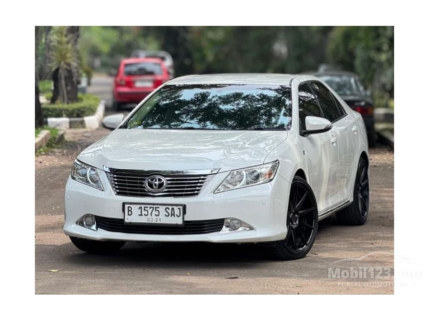 Jual Mobil Toyota Camry 2013 G 2.5 di Jawa Barat Automatic Sedan Putih ...