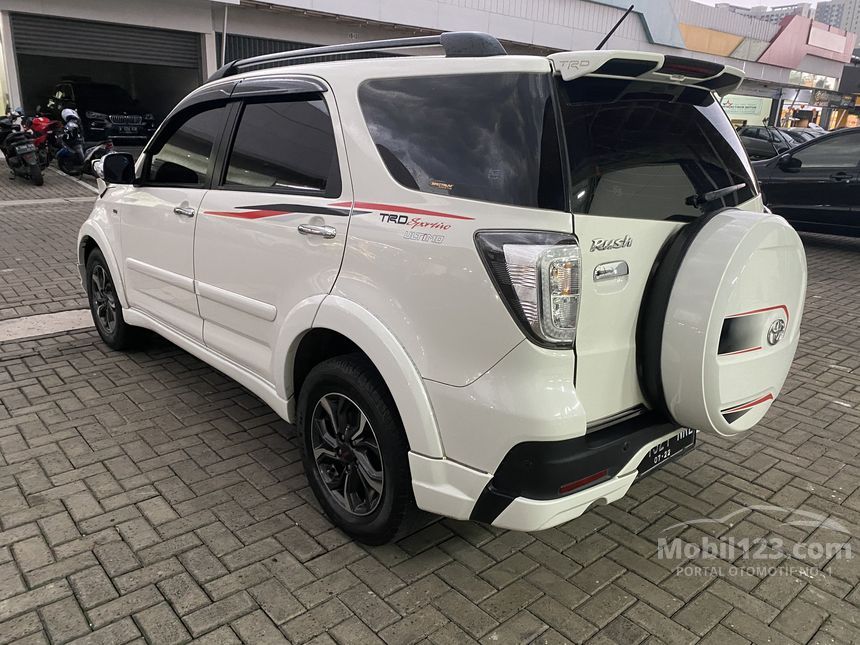 Jual Mobil Toyota Rush 2017 TRD Sportivo Ultimo 1.5 di Jawa Barat ...