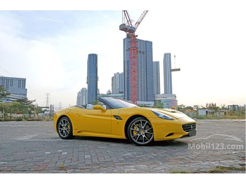 Jual Mobil Ferrari California 2013 California 4.3 di Jawa Timur ...