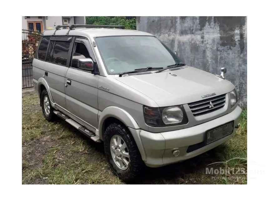 Jual Mobil Mitsubishi Kuda 2000 GLS 2.5 di Jawa Barat Manual MPV Silver ...