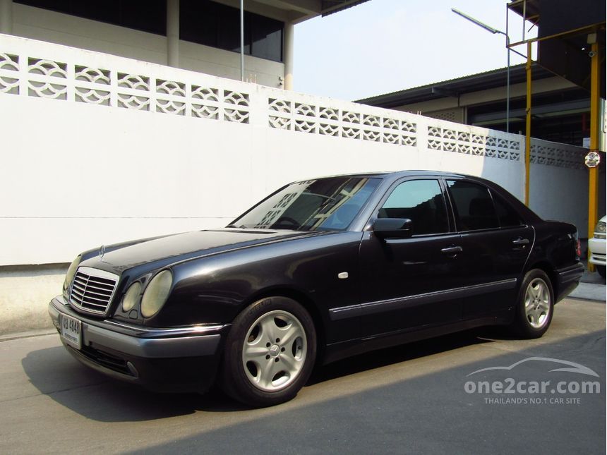 Mercedes-Benz E230 1996 Elegance 2.3 in กรุงเทพและปริมณฑล Automatic ...