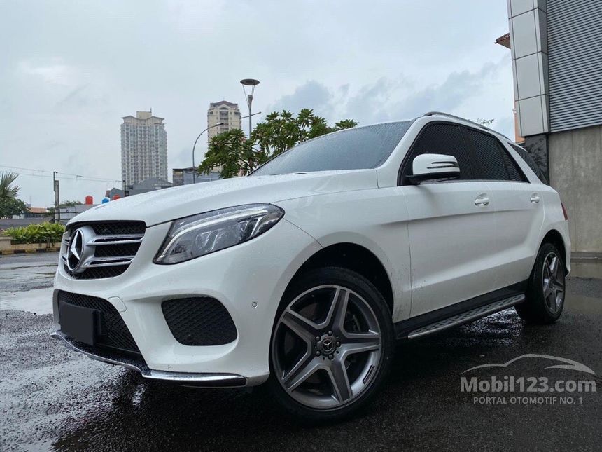 Jual Mobil Mercedes-Benz GLE400 2017 Exclusive 4Matic 3.0 di DKI ...