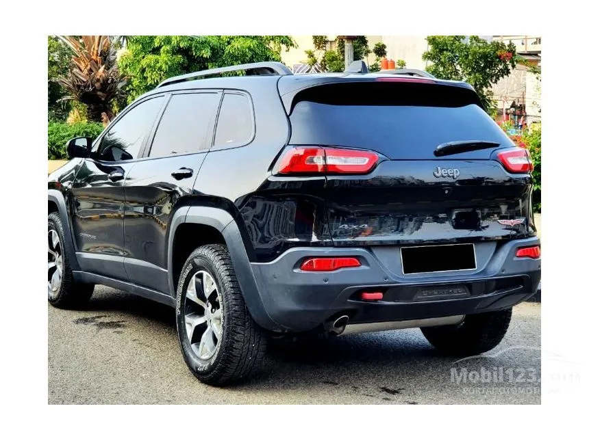 Jual Mobil Jeep Cherokee 2015 Trailhawk 2.4 di DKI Jakarta Automatic ...