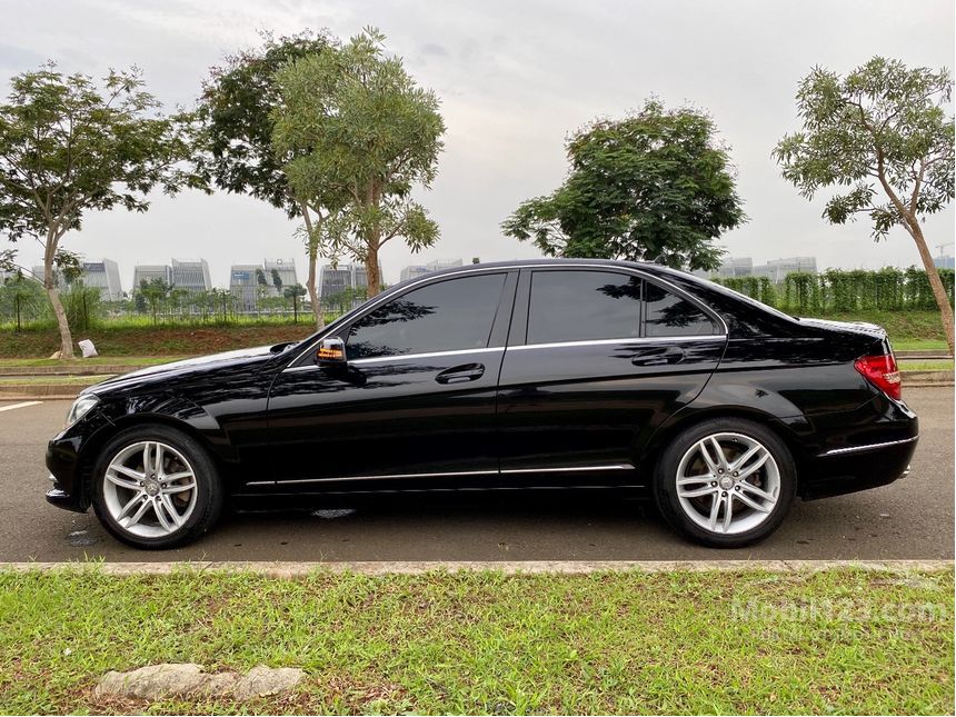Jual Mobil Mercedes-Benz C300 2012 Avantgarde 3.0 di DKI Jakarta ...