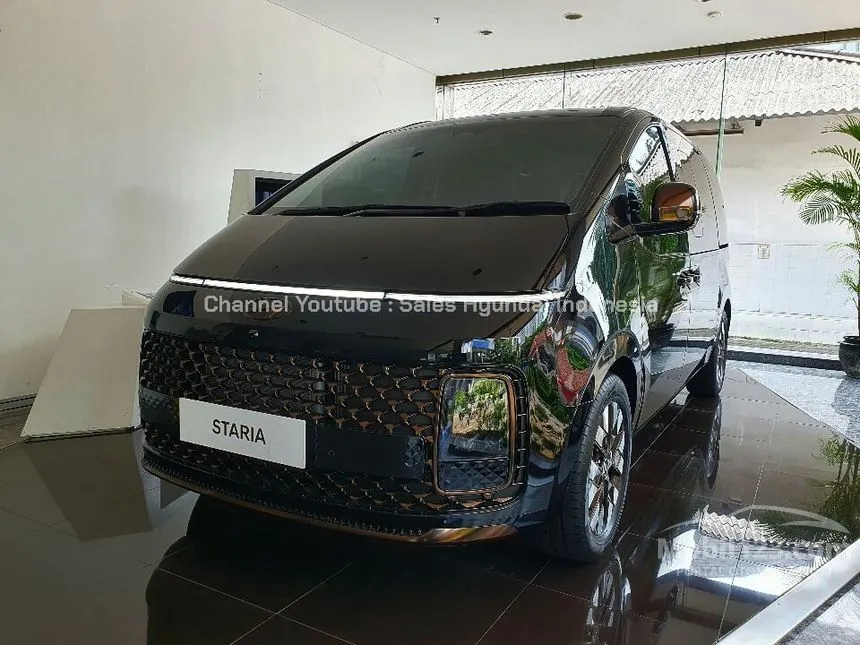 Jual Mobil Hyundai Staria 2023 Signature 9 2.2 di DKI Jakarta Automatic ...