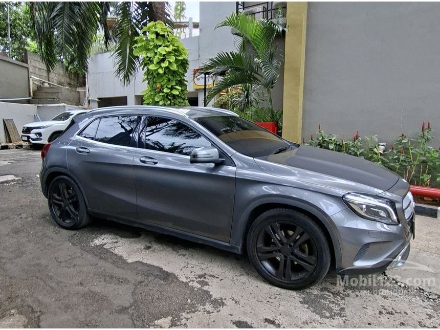 Jual Mobil Mercedes-Benz GLA200 2015 Urban 1.6 di DKI Jakarta Automatic ...