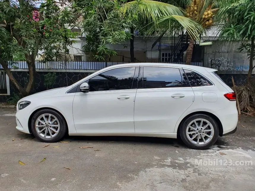 Jual Mobil Mercedes-Benz B200 2018 Progressive Line 1.3 di DKI Jakarta ...