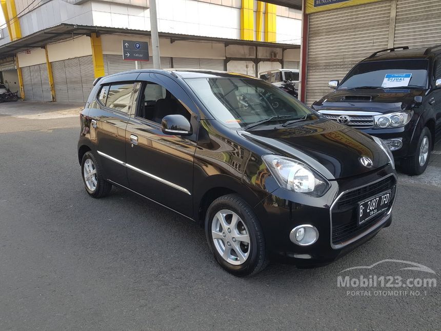 Jual Mobil Daihatsu Ayla 2015 X 1.0 di Jawa Barat Automatic Hatchback ...