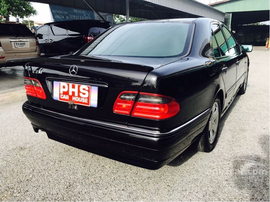Mercedes-Benz E230 1997 Elegance 2.3 in ภาคตะวันตก Automatic Sedan สีดำ ...