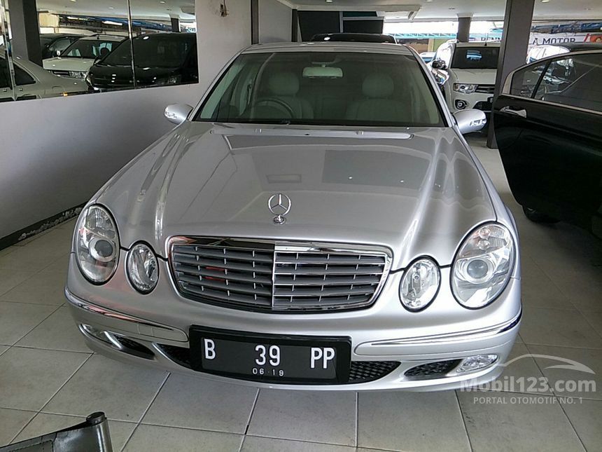 Jual Mobil Mercedes-Benz E260 2004 E260 2.6 di DKI Jakarta Automatic ...