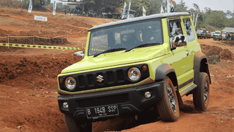Perakitan Suzuki Jimny Terbaru | Mobil123
