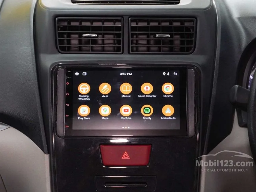 Jual Mobil Daihatsu Xenia 2019 R 1.3 di Jawa Timur Manual MPV Putih Rp ...