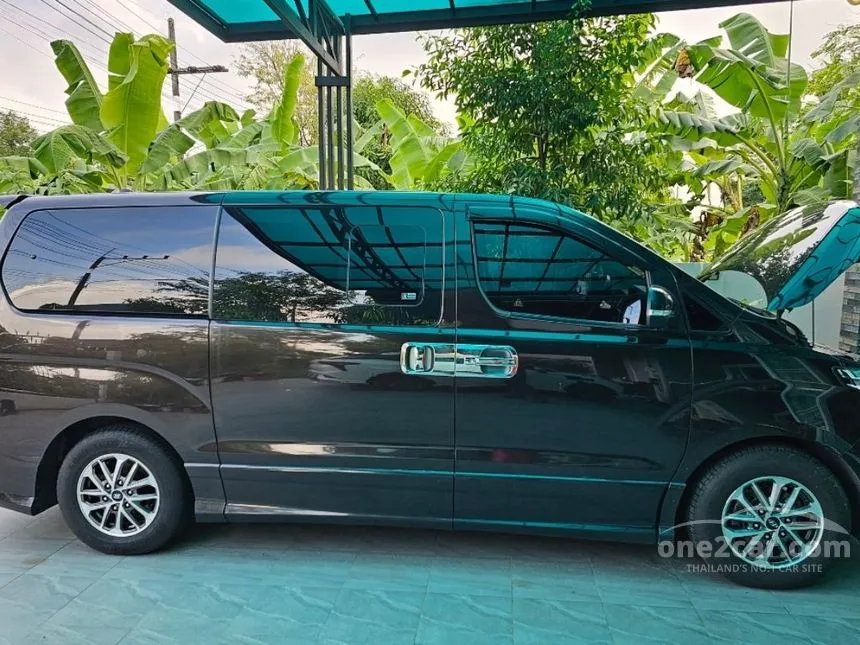 2020 Hyundai H-1 (ปี 18-24) 2.5 Deluxe Van AT มือสอง One2car