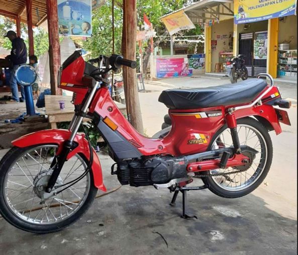 Mengulas Legenda Suzuki Sprinter, Motor Ayam Jago Pertama dari Suzuki ...