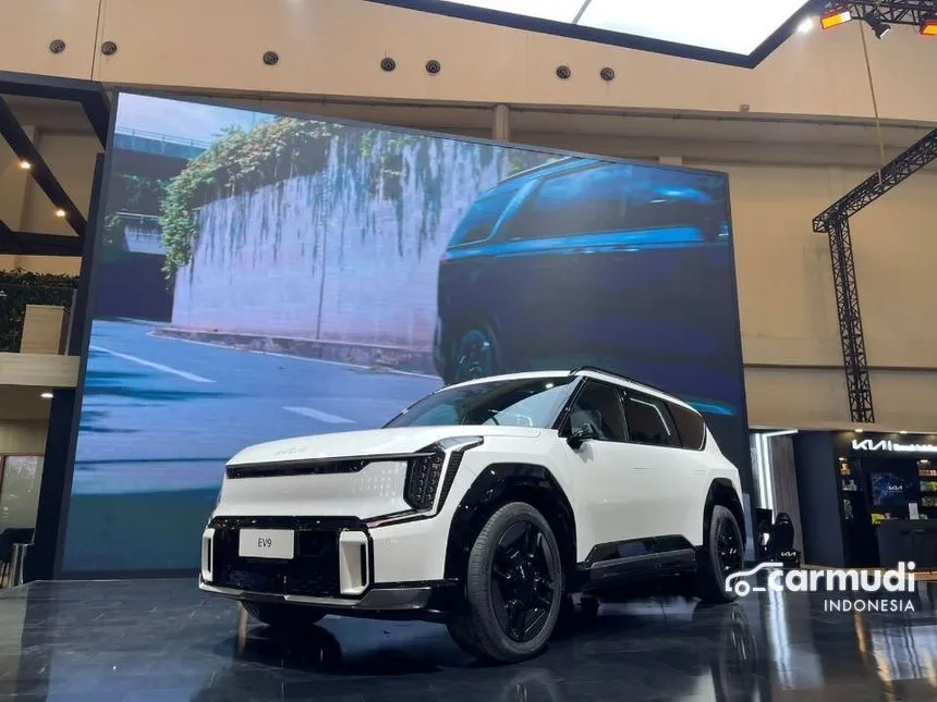 KIA EV9 2023 GT Line Long Range in DKI Jakarta Automatic Wagon Silver for Rp 1.950.000.000 ...