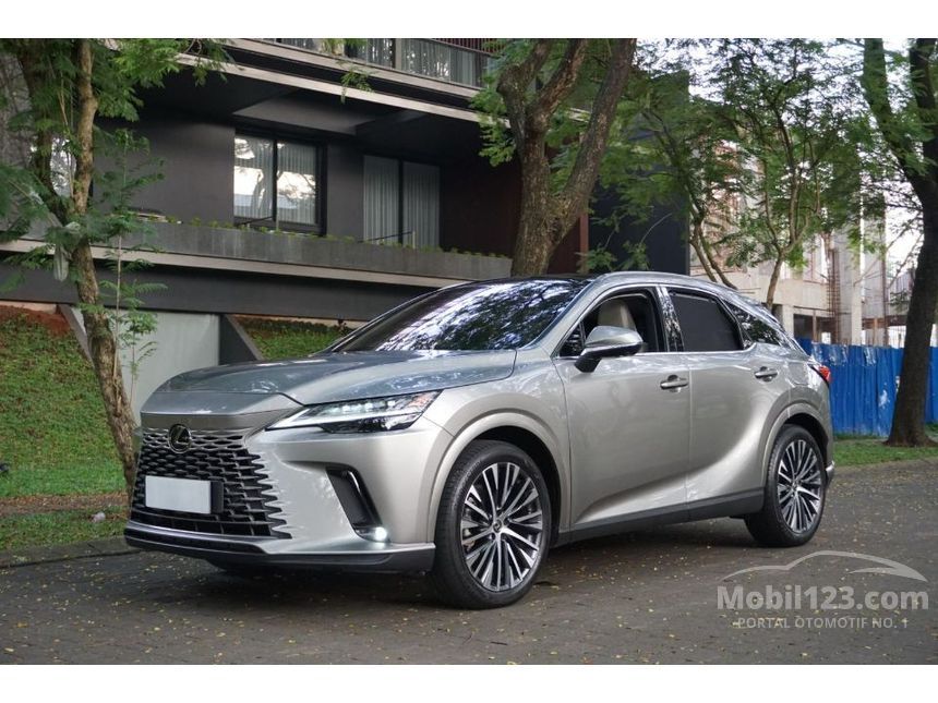 Jual Mobil Lexus RX 350 2023 Luxury 2.4 di Banten Automatic SUV Abu-abu ...