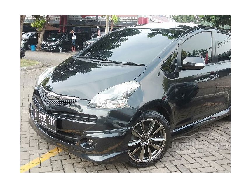 Jual Mobil Toyota Ractis 2009 1.3 Automatic 1.3 di DKI Jakarta ...
