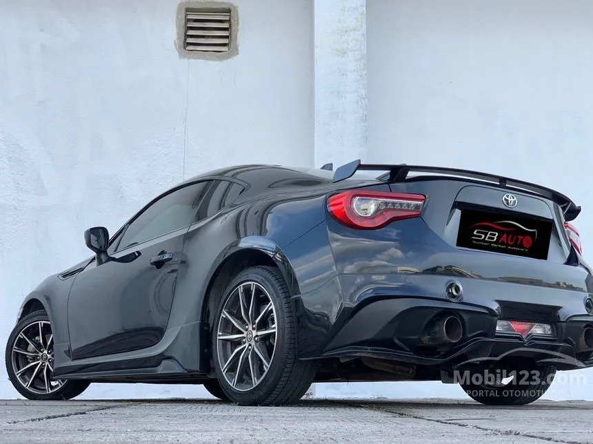 Jual Mobil Toyota 86 2018 TRD 2.0 di DKI Jakarta Automatic Coupe Hitam ...