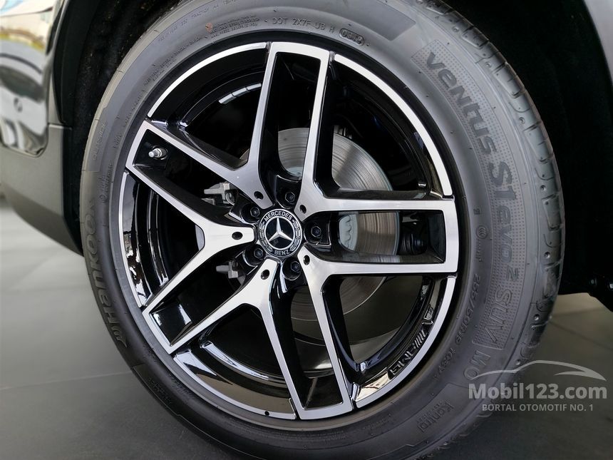 Jual Mobil Mercedes-Benz GLC300 2019 AMG 4MATIC 2.0 di DKI Jakarta ...