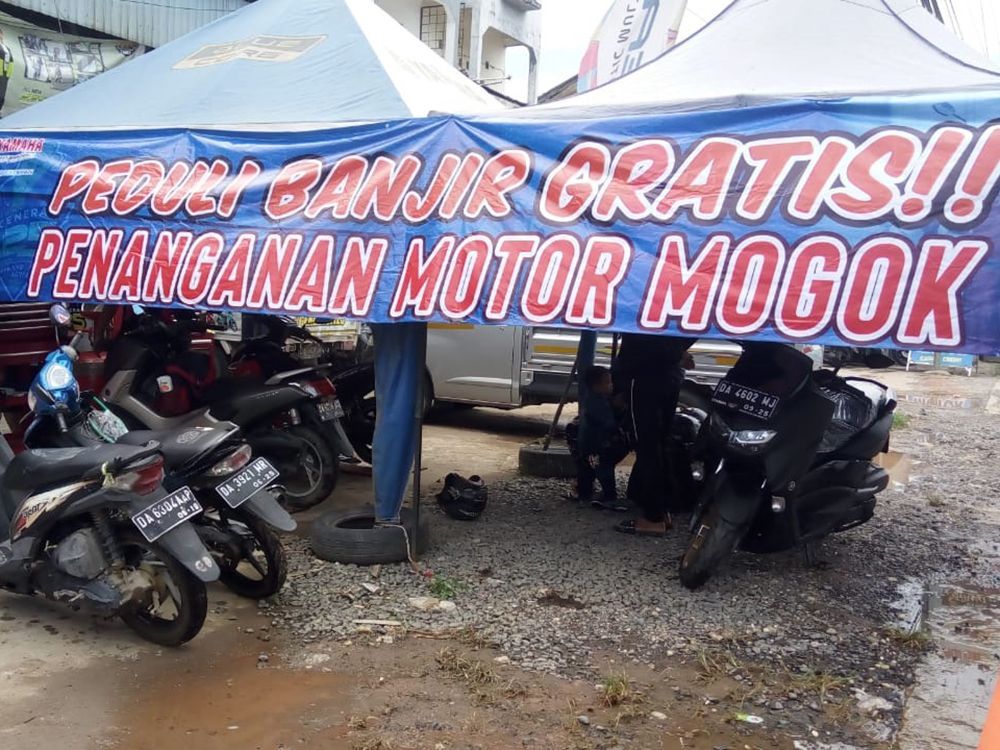 Yamaha Buka Posko Servis Gratis di Lokasi Banjir Kalimantan - Berita ...