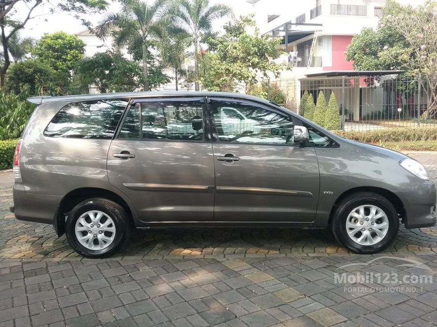 Jual Mobil Toyota Kijang Innova 2011 G 2.0 di Banten Automatic MPV Abu ...