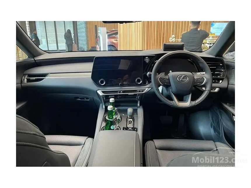 Jual Mobil Lexus RX350h 2023 Luxury 2.5 di DKI Jakarta Automatic Wagon Hitam Rp 2.150.000.000 ...