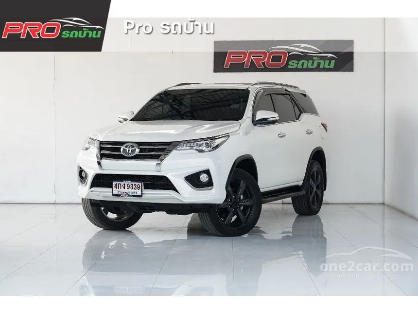 2017 Toyota Fortuner 2.8 (ปี 15-25) TRD Sportivo 4WD SUV มือสอง One2car