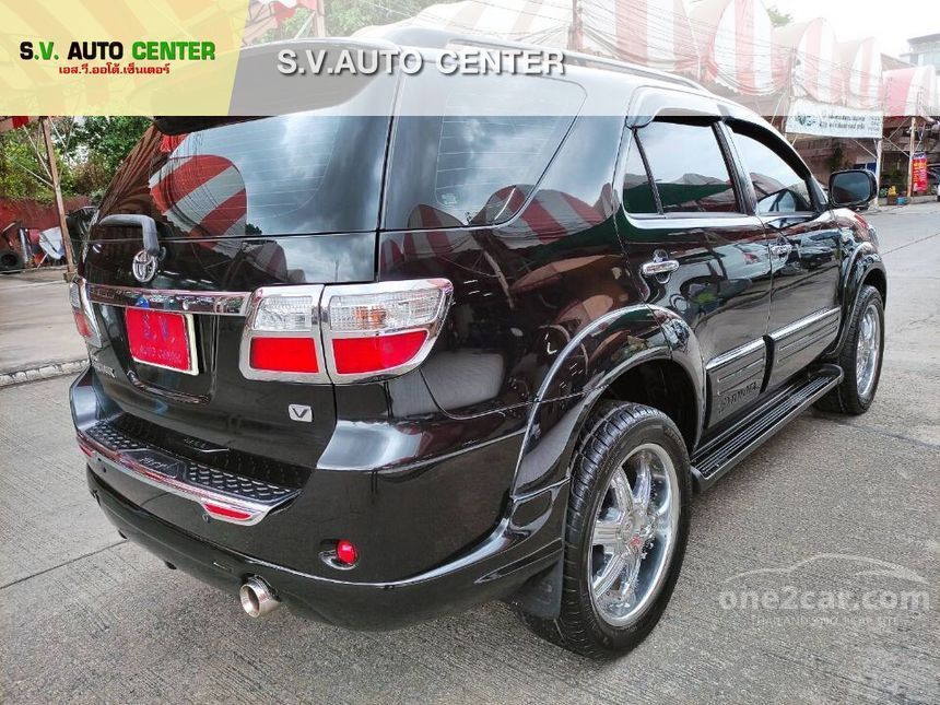 2009 Toyota Fortuner 2.7 (ปี 08-11) V SUV for sale on One2car