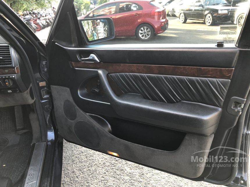 Jual Mobil Mercedes-Benz S320 1996 3.2 di DKI Jakarta Automatic Sedan ...