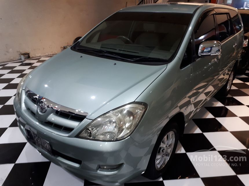 Jual Mobil Toyota Kijang Innova 2005 V 2.7 di Jawa Timur Automatic MPV ...