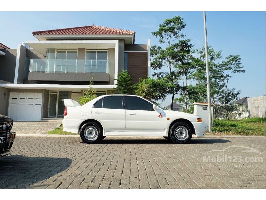 Jual Mobil Mitsubishi Lancer 2001 SEi 1.6 di Jawa Barat Manual Sedan ...