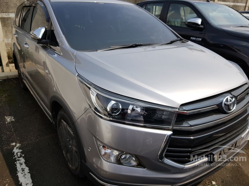 Jual Mobil Toyota Innova Venturer 2019 2.0 di Banten Automatic Wagon ...