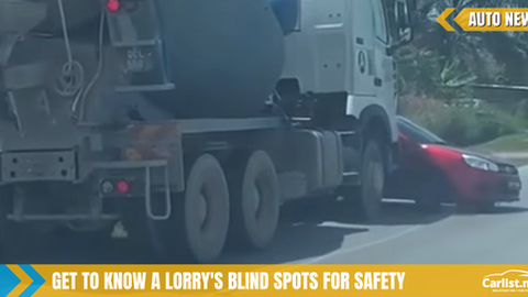 Latest Lorry Blind Spot Accident | Carlist.my