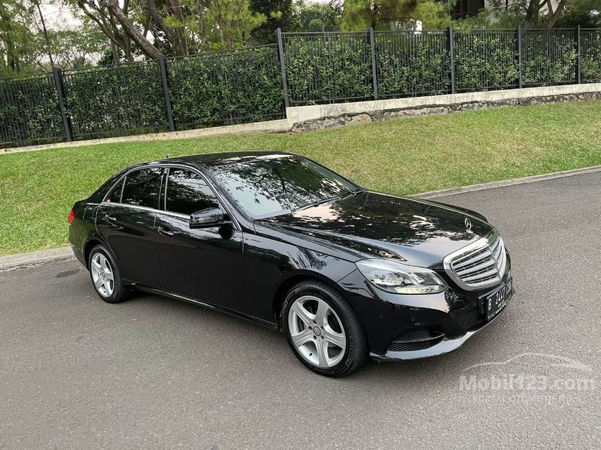 Jual Mobil Mercedes-Benz E200 2013 Classic 2.0 di DKI Jakarta Automatic ...