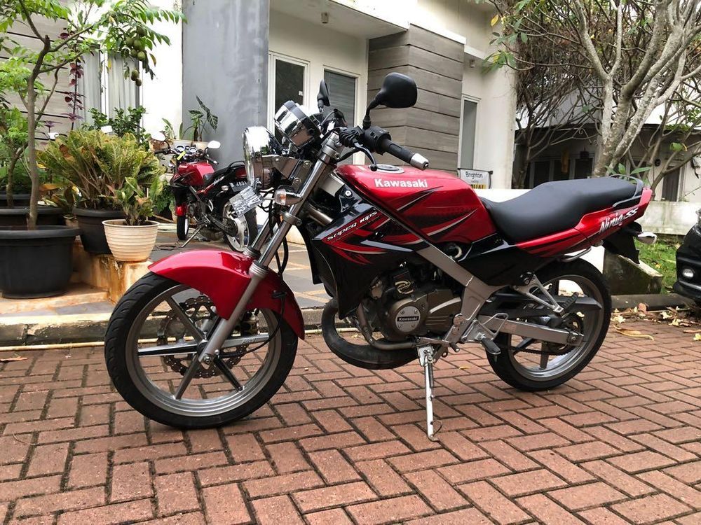 7 Fakta Penting Kawasaki Ninja 150 SS, Motor Sport 2-Tak yang Namanya ...